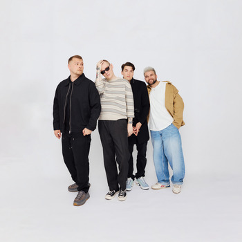 Page Four, Mere Tilbage (Single) in High-Resolution Audio ...